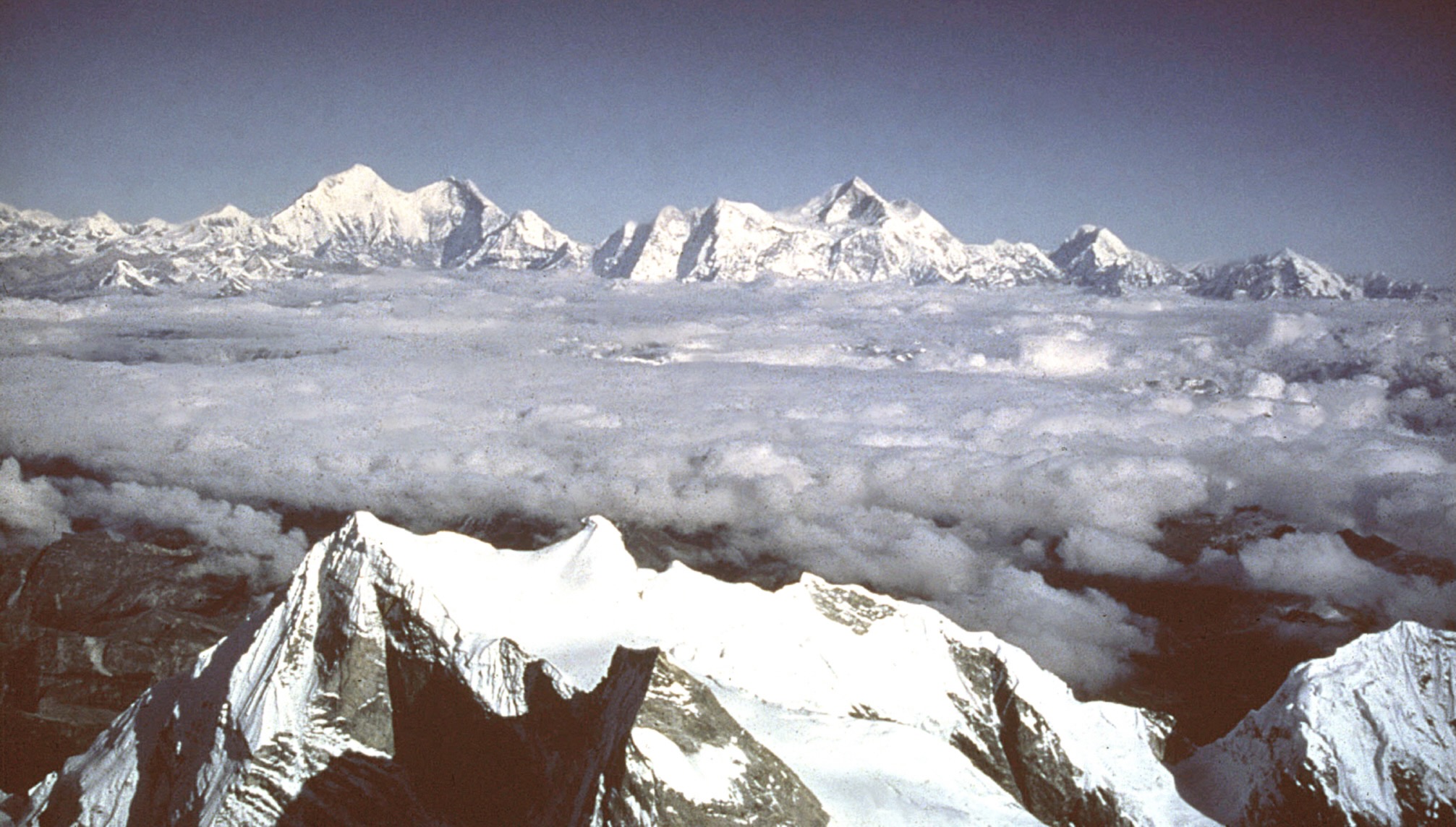 Ballooning over Everest pictures.